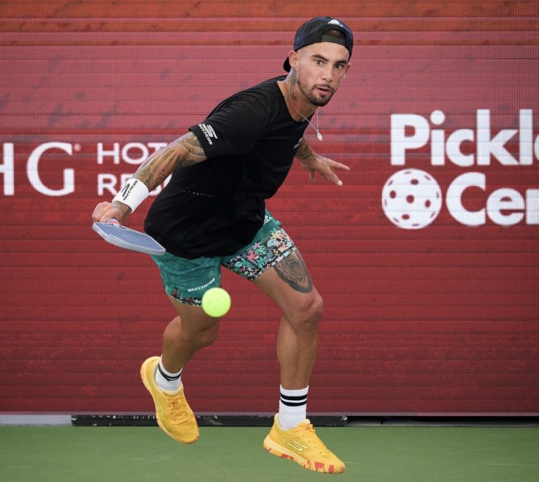 What Paddles Do Top Pro Pickleball Players Use in 2024?